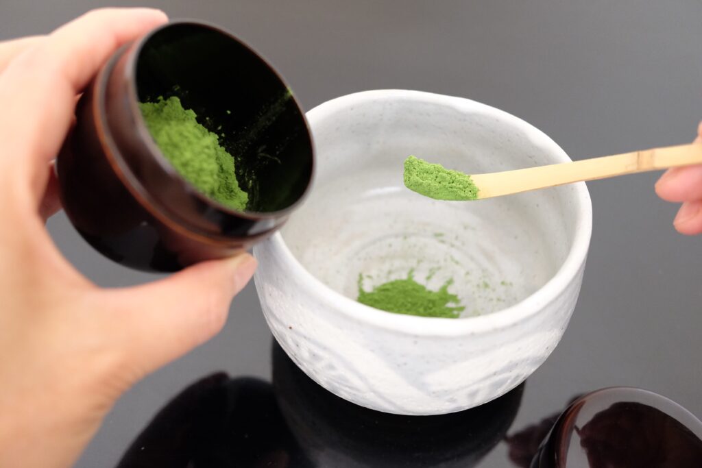 5 Health Benefits Of Matcha Green Tea According To A 13th Century Zen